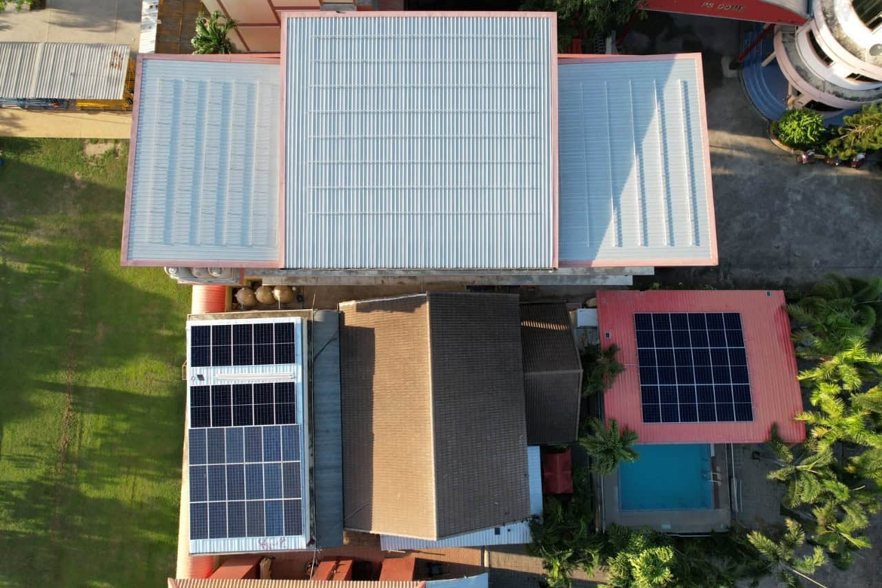 รีวิวงานติดตั้งระบบโซล่าเซลล์ระบบ On Grid ขนาด 10 KW โรงเรียนประเสริฐ ...